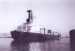 First container ship to visit the Port of Melbourne – Port Melbourne ...